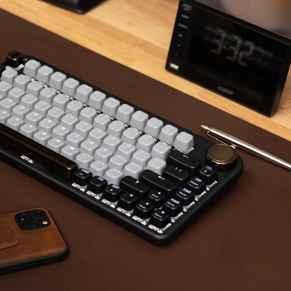 AZIO IZO Wireless Keyboard (Red Switch) - AZIO Corporation